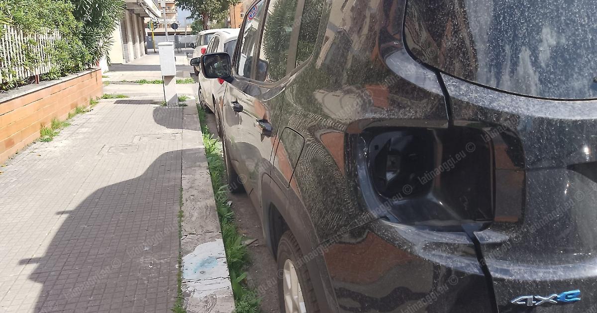 Ladri in azione: depredate due Renegade nella zona di via Isonzo - Foto ...