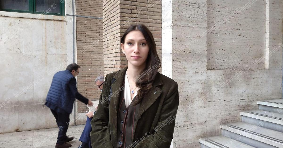 Presunti casi di nonnismo al Comani, Schiff rientra dalla guerra in ...