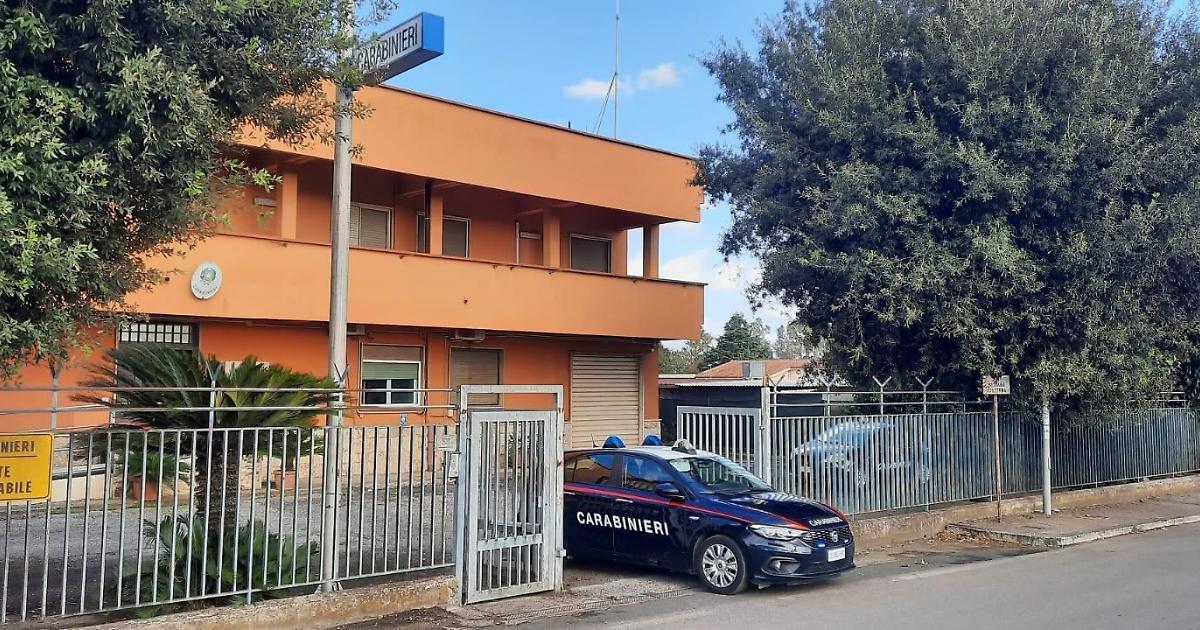 Violenta lite tra coinquilini, tre persone denunciate dai Carabinieri ...