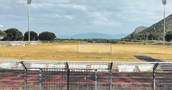 Lo stadio “Colavolpe” è stato dimenticato - Latina Oggi