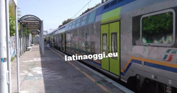 Guasto sulla linea Roma-Napoli (via Formia): treni cancellati e ritardi ...